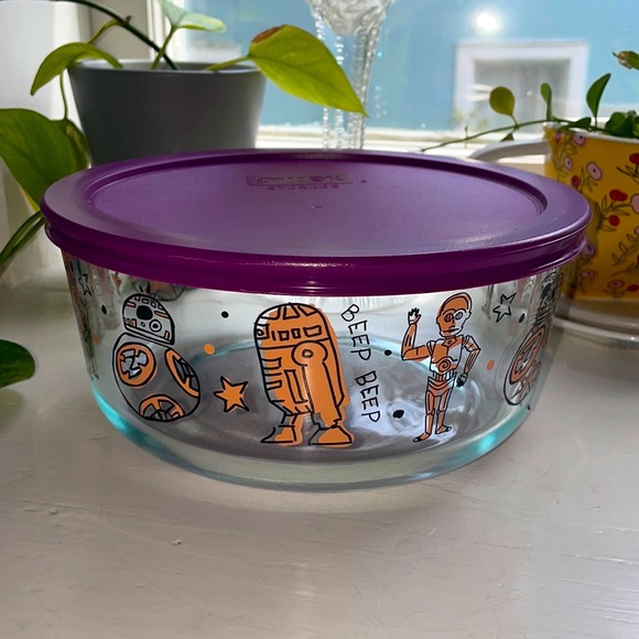Pyrex | Kitchen | Limited Edition Star Wars Pyrex Container | Poshmark
